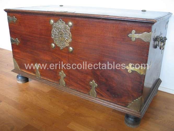 VOC – captains chest, Van Hogendorp estate – Pieces of history ...